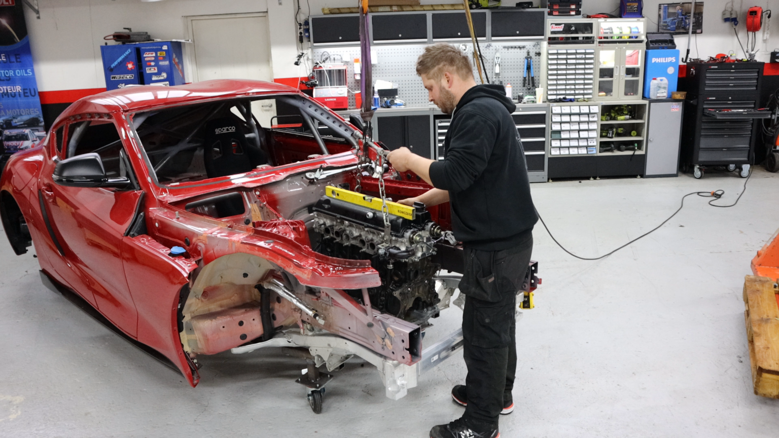 BYGGER DRIFTEBIL AV NYE TOYOTA SUPRA – Gatebil