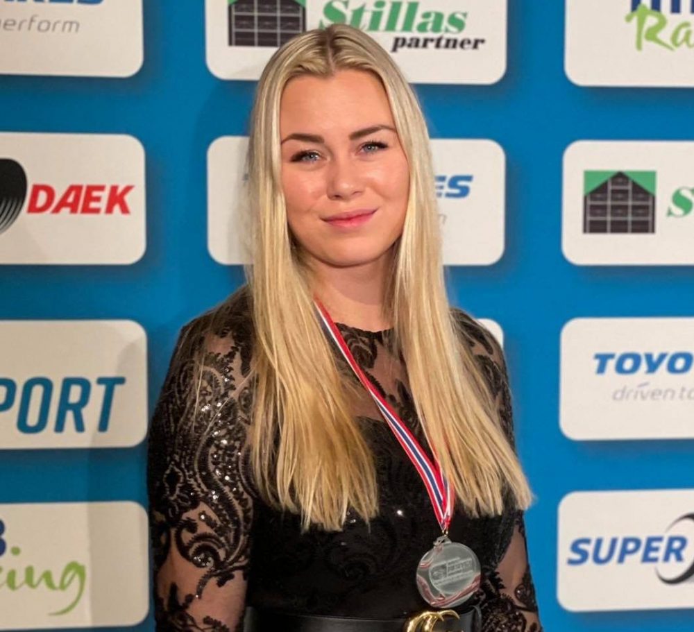 Anna Sand Skjærbekk – Gatebil