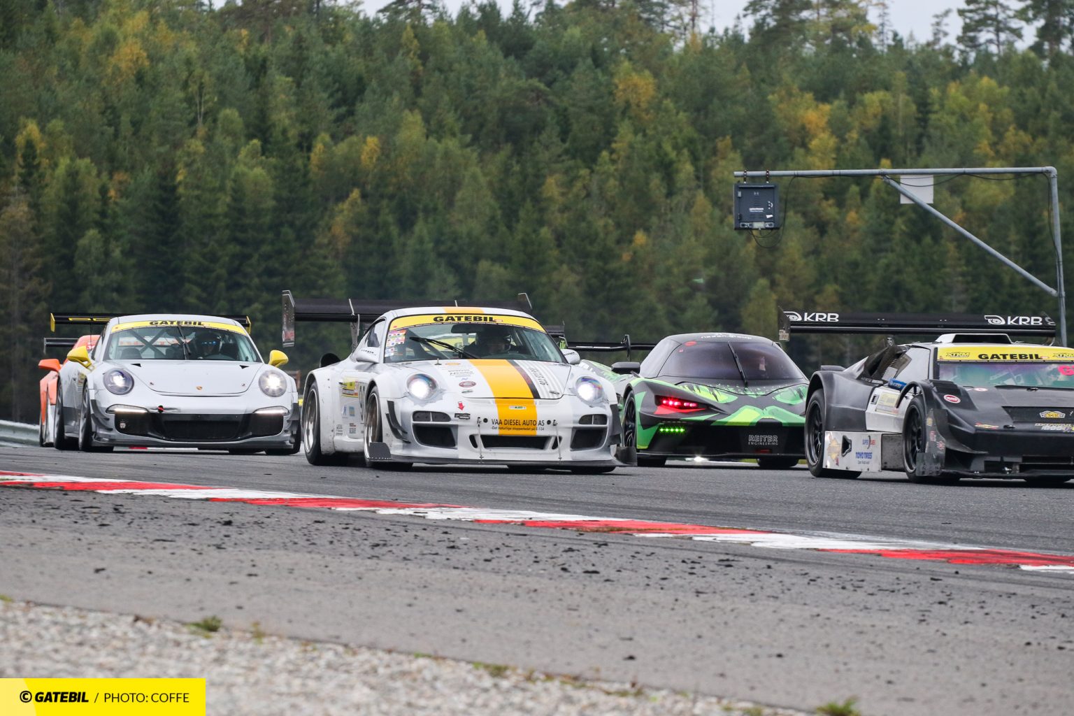 Kai Roger Bakken takes victory in a race full of action. – Gatebil